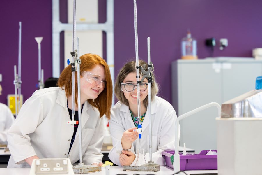 Science - City of Stoke-on-Trent College Sixth Form College